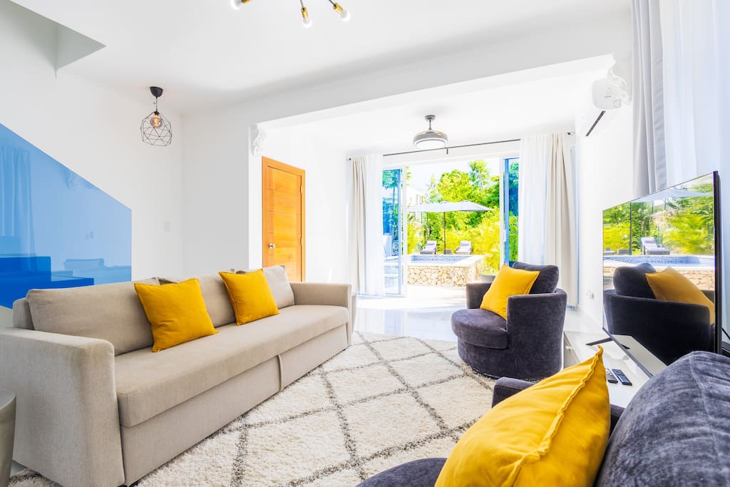 New Modern Punta Cana Villa - Pool & Rooftop Jacuzzi. Up to 7 guests