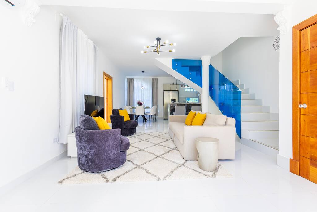New Modern Punta Cana Villa - Pool & Rooftop Jacuzzi. Up to 7 guests