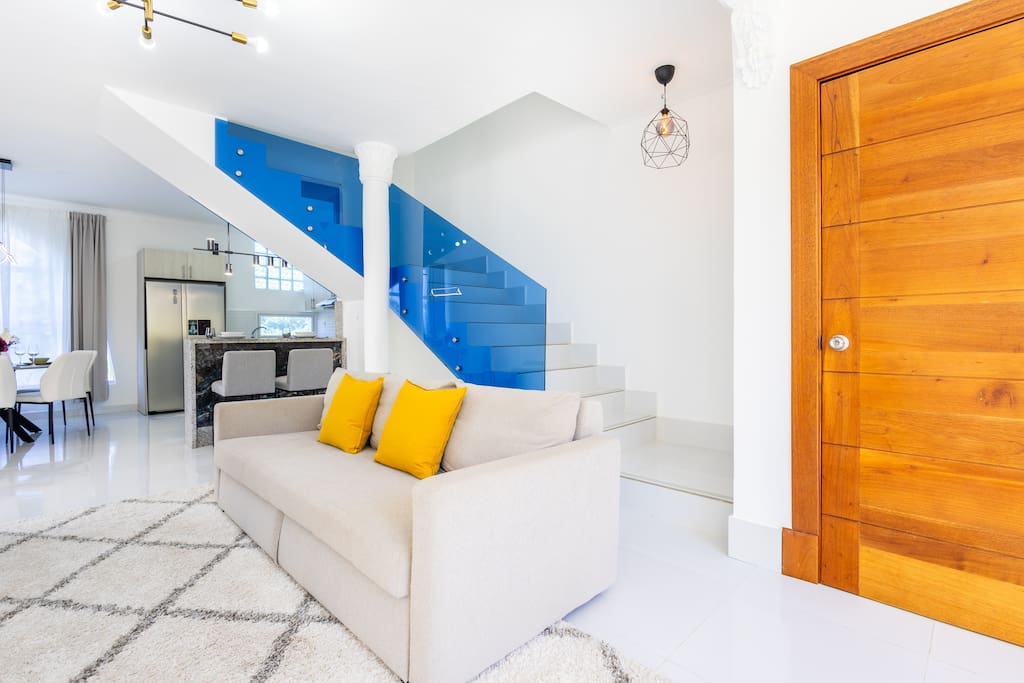New Modern Punta Cana Villa - Pool & Rooftop Jacuzzi. Up to 7 guests