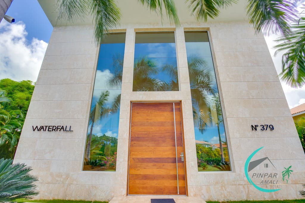Luxury Villa Waterfall, Cocotal Golf, 5BR, Maid, Pool - the Dominican ...