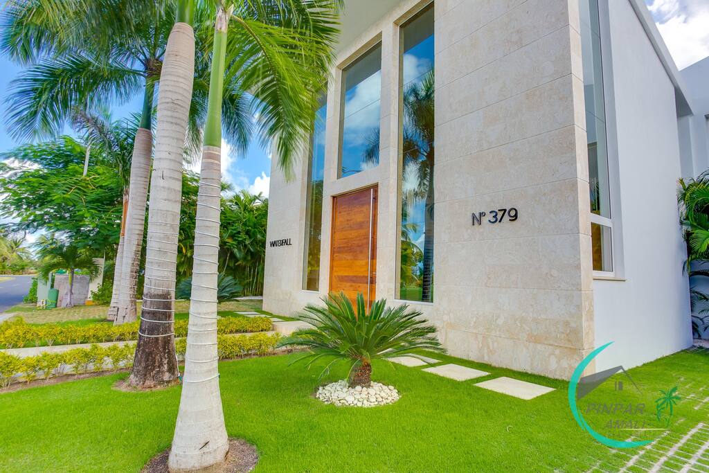 Luxury Villa Waterfall, Cocotal Golf, 5BR, Maid, Pool - the Dominican ...