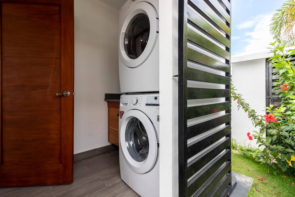 Modern & Stylish 4-BR Family-friendly Villa in Bávaro, Punta Cana