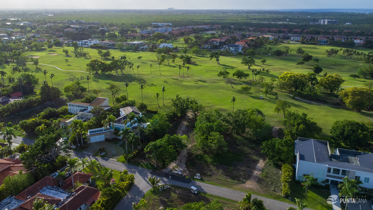 Punta Cana Golf Guide 2025 - Prices, Top Courses, Golf Villas