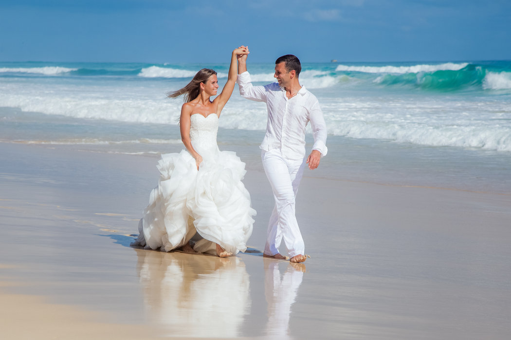Photographer in Punta Cana - Personal Beach Photo Session