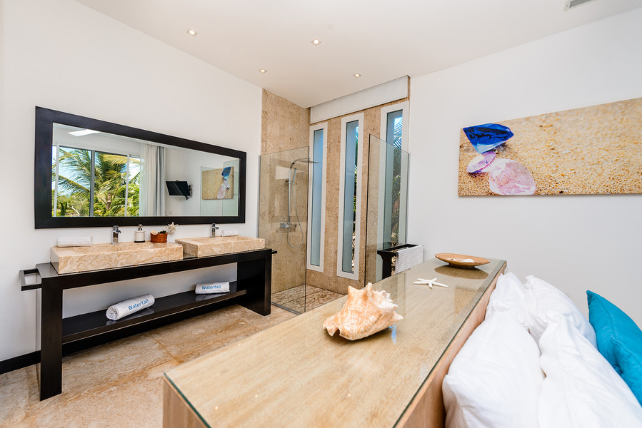 All Inclusive Villa Waterfall in Bavaro (Cocotal) - Pool, Maid, Chef+